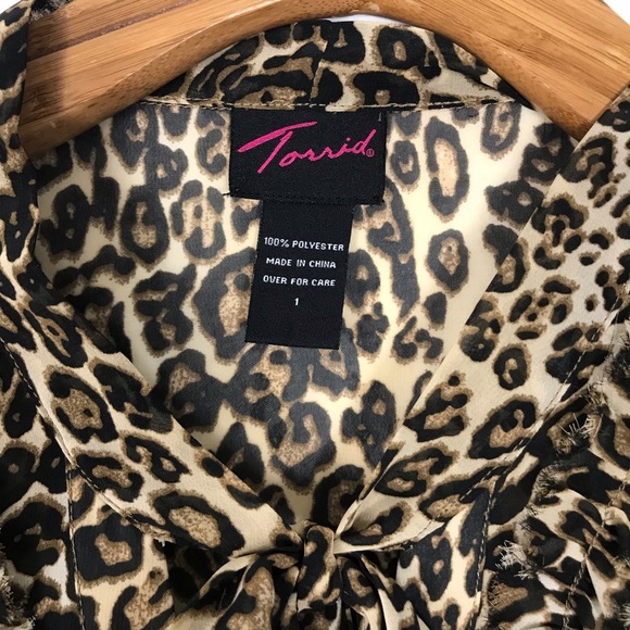 torrid | Tops | 425 Torrid Animal Print Tie Front Blouse Keyhole | Poshmark